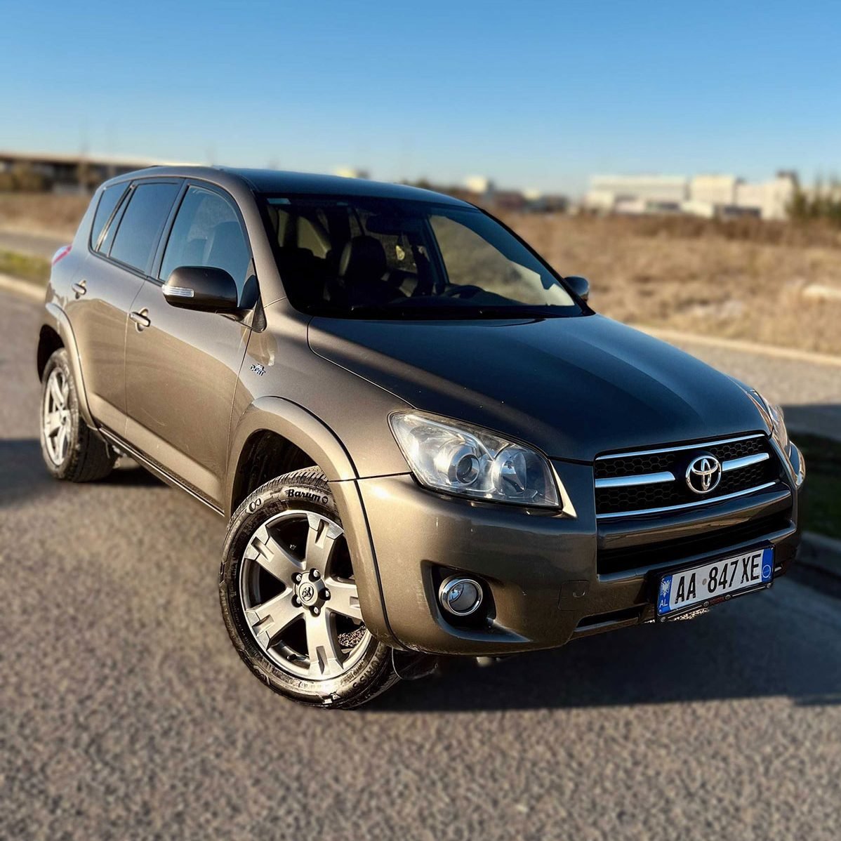 Toyota Rav4 4x4 - Aria Travel Albania