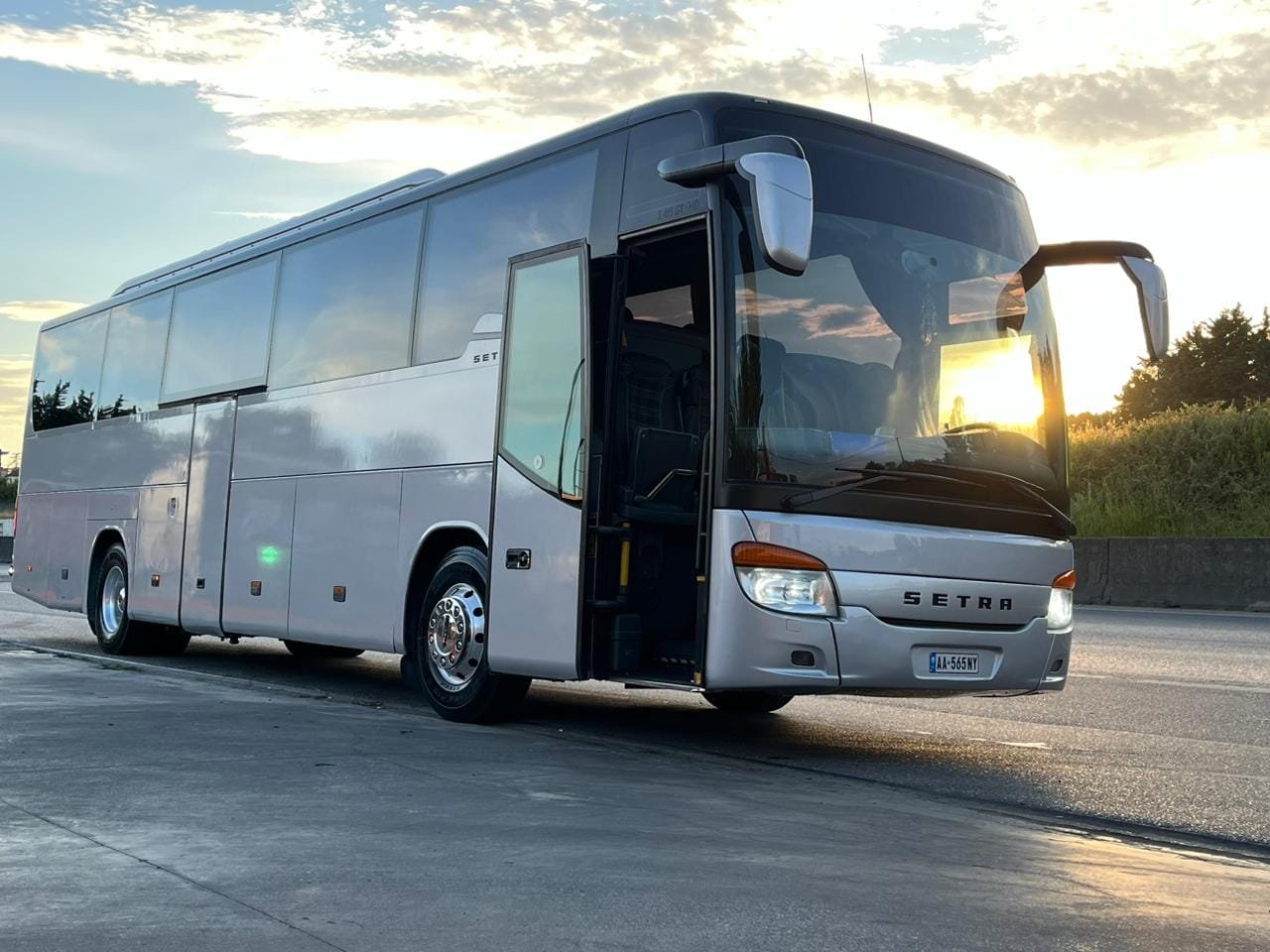 Autobus Mercedes Setra - Aria Travel Albania